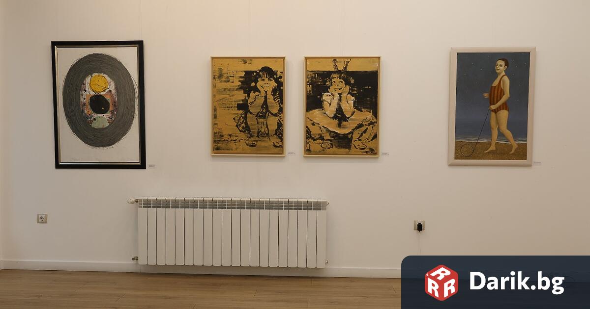 Изложбата на Дарик „Колекция с продължение“ беше открита в галерия ...