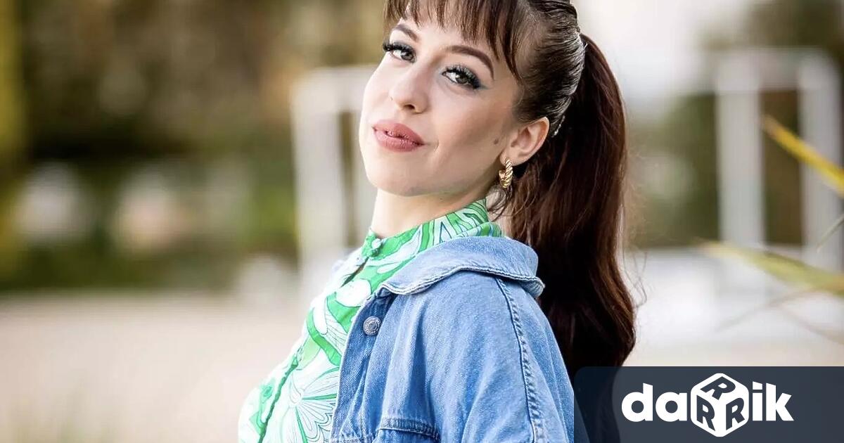 19-годишната Жанет отново се бори за живота си, да помогнем! | Darik.bg