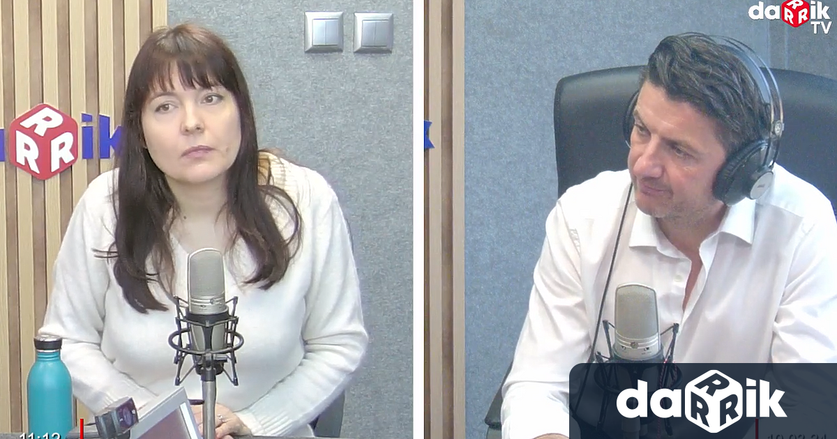 Мария Аверина: Алцек Мишев се обръща към живопистта, разочарован от ...