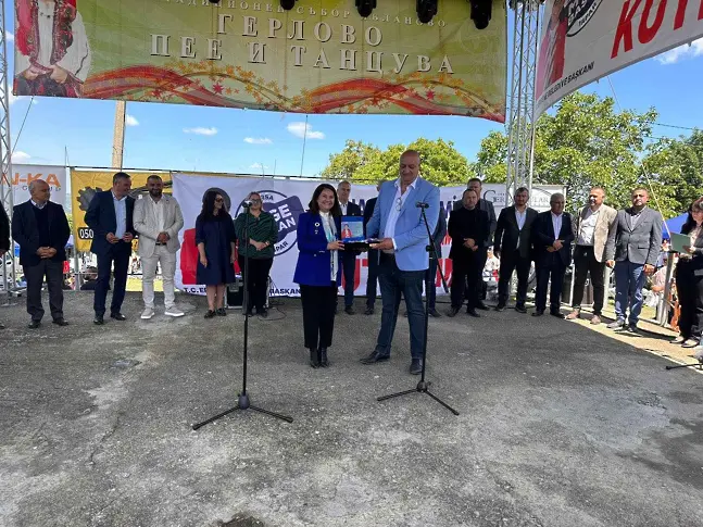 Отбелязаха 148 годишнина от Априлското въстание в с. Нейково | Darik.bg