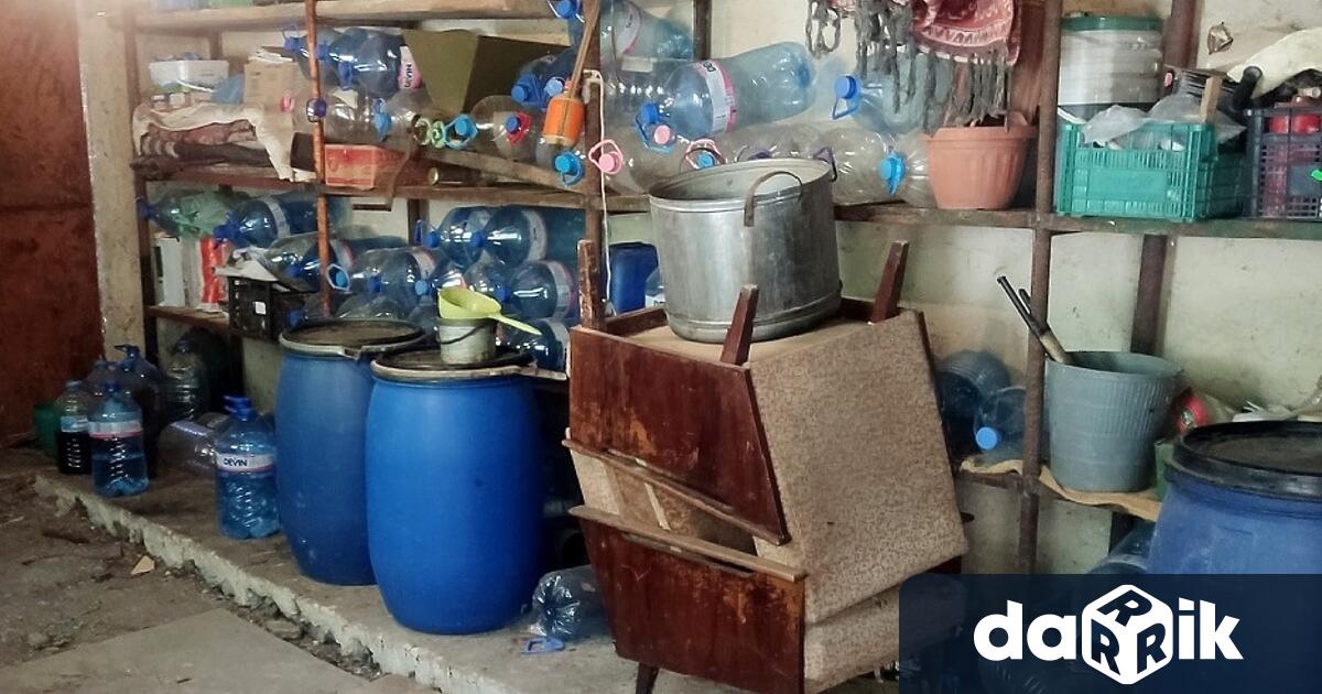 Тон и половина нелегален алкохол открит по Северното Черноморие (СНИМКИ) | Darik.bg