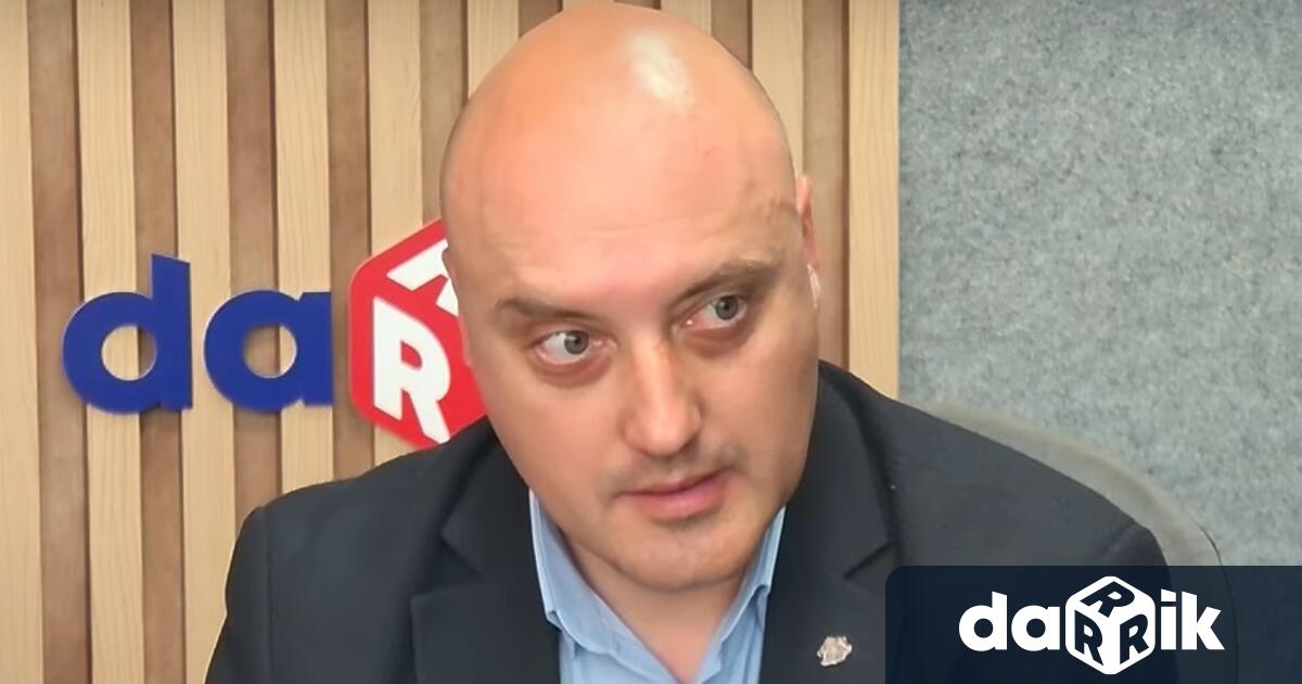 Атанас Славов: Властта трябва да е в премиера, а не в съюза Борисов - Пеевски | Darik.bg