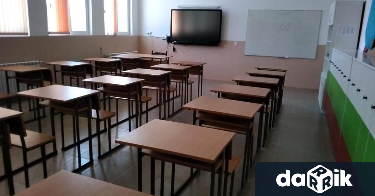 На 21 юли в Царство България е въведено задължително и безплатно образование до 7-ми клас | Darik.bg