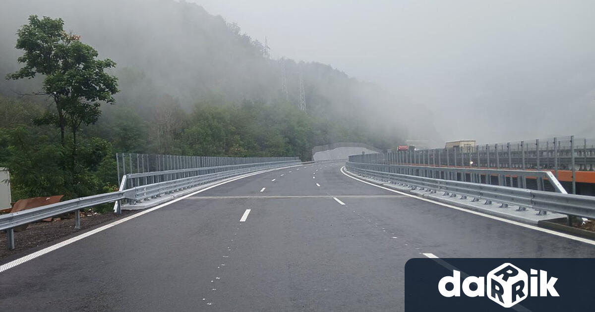 Завърши ремонтът на двата виадукта на АМ „Хемус“, движението е възстановено | Darik.bg